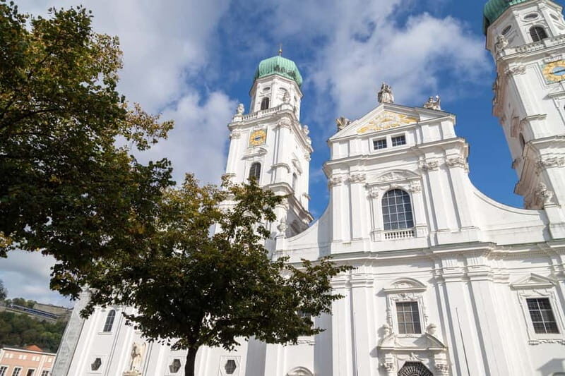Passau: Express Walk with a Local in 60 minutes - An Insider’s Introduction to Passau in a Flash