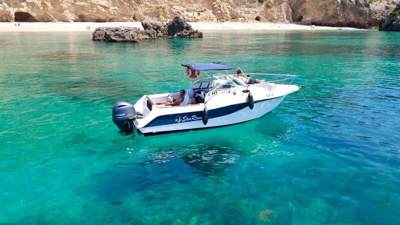 Passeio de Barco em Sesimbra (Publico/Compartilhado) - Key Points