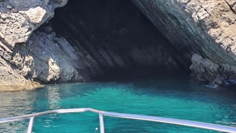 Passeio de Barco em Sesimbra (Publico/Compartilhado) - An In-Depth Look at the Sesimbra Boat Tour