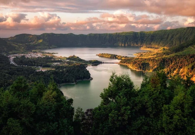 Passeio de dia Sete Cidades 50 apxoximadamente de 4 horas - Key Points
