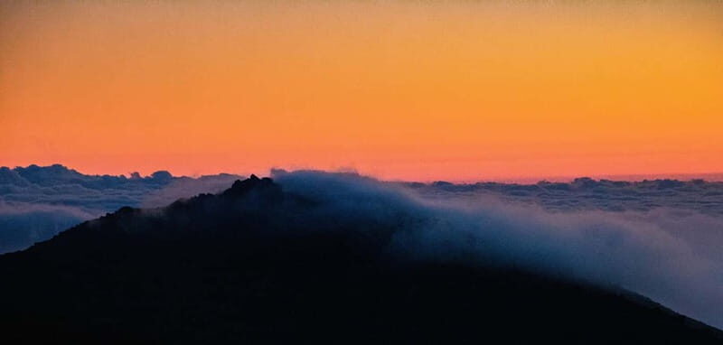 Passeio Guiado em 4x4 para conhecer a Serra da Estrela - The Sum Up