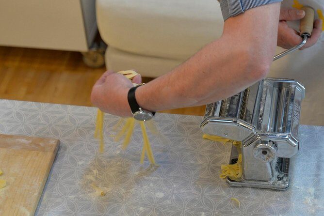 Pasta Fresca Hands-on Cooking Class with a Local in Como - Detailed Breakdown of the Itinerary