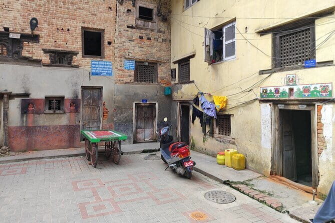 Patan and Bhaktapur Boutique Tour - Transportation, Timing, and Group Size