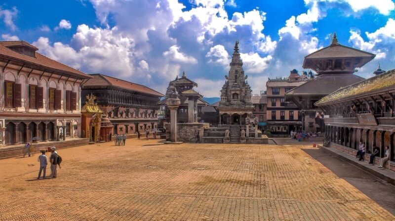 Patan & Bhaktapur Durbar Square Tour & Lunch - Private/Group - What Makes This Tour Stand Out?