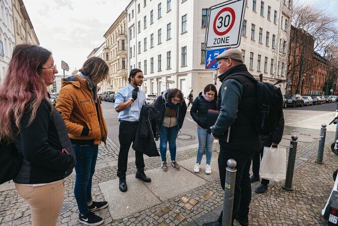 Path of Resistance: Berlins Hidden Holocaust Stories - FAQ
