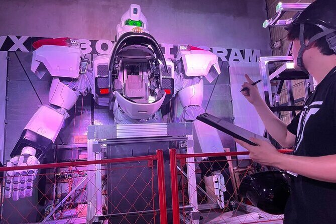 Patlabor Lab Viewing the 5 Meter Robot - An In-Depth Look at the Tour Experience