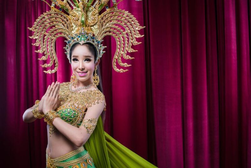 Pattaya: Alcazar Cabaret Discounted Admission Ticket - The Visual & Emotional Impact