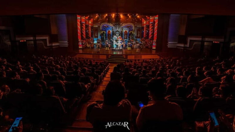 Pattaya: Alcazar Cabaret Show Admission Ticket - A Closer Look at the Experience