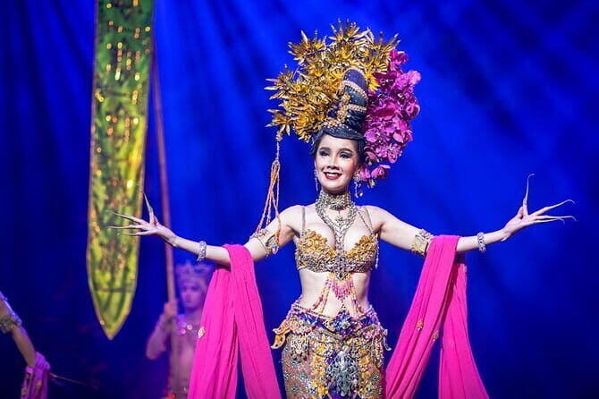 Pattaya Alcazar Cabaret Show VIP Experience with Private Transfer - Who Should Consider This Tour?
