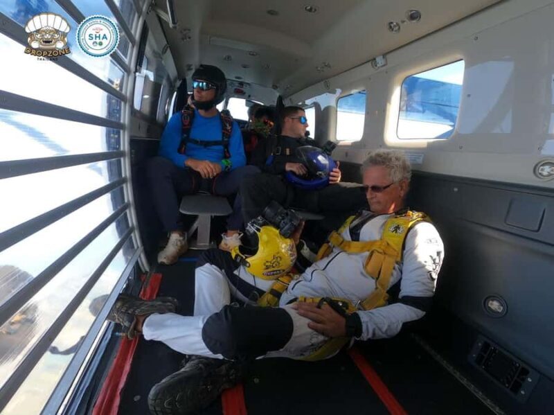 Pattaya: Dropzone Tandem Skydive Experience with Ocean Views - Who Should Consider This Skydiving Experience?