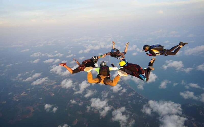 Pattaya: Dropzone Tandem Skydive with Return Transfer - FAQ