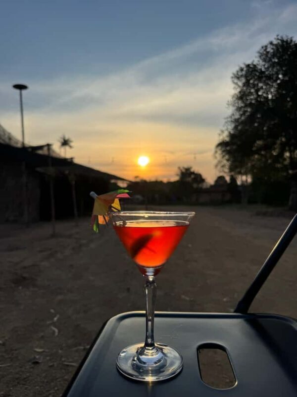 Pattaya Karen Long Neck Jazz Music show - An Overview of the Tour Experience