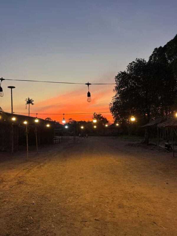 Pattaya Karen Long Neck Jazz Music show - Analyzing the Value