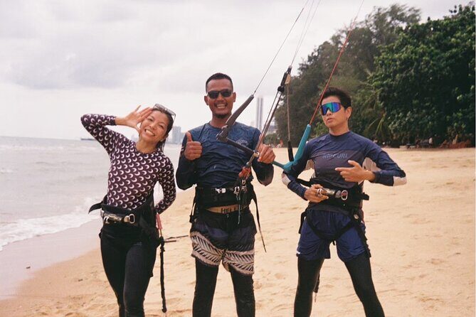 Pattaya Kitesurf and Windsurf Beginner Experience - What to Expect from Your Pattaya Water Sports Experience