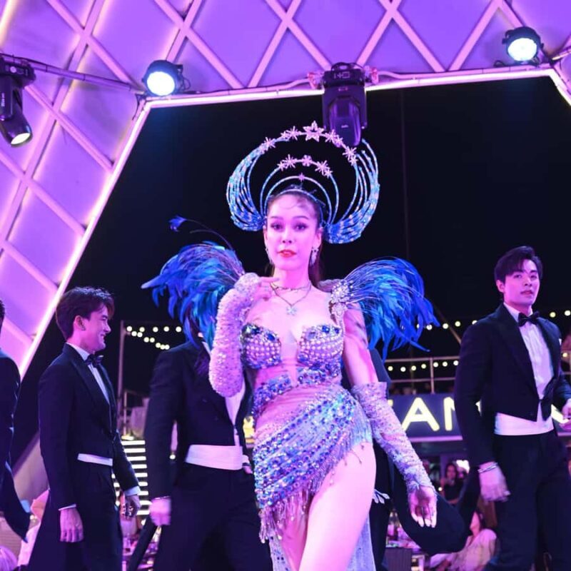 Pattaya Ocean Sky & Oriental PrincessBuffet DinnerPickup - The Sum Up