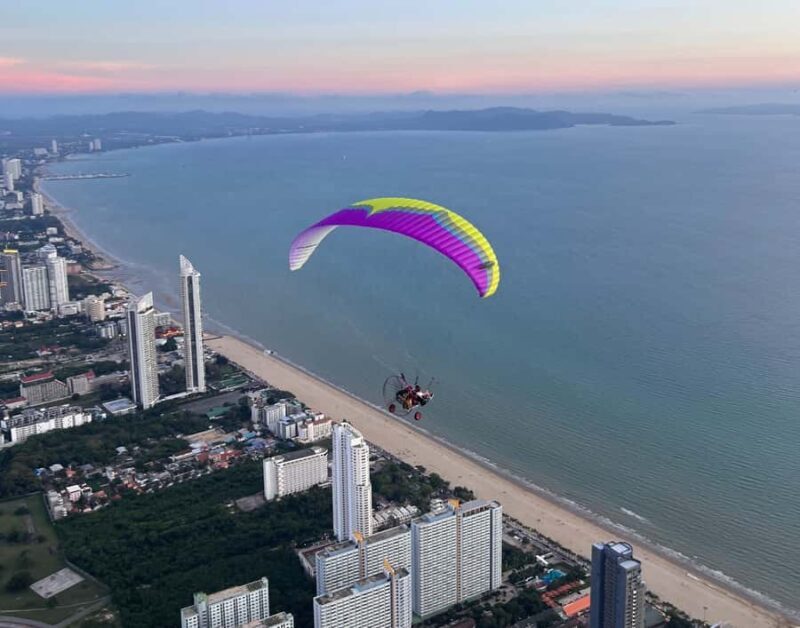Pattaya: Paramotor Flight seeing above Pattaya coastline - Key Points