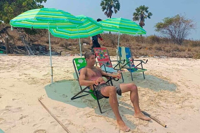 Pattaya: Private Speedboat 2-4 Islands Hopping with Lunch - Food and Comfort Onboard