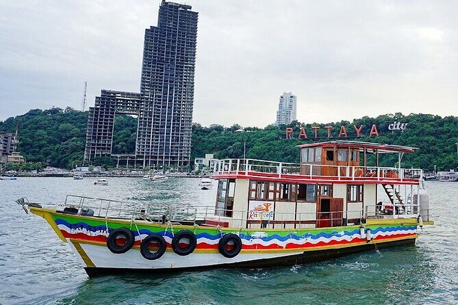 Pattaya Sunset Boat Party with Model Dancers, Music and Food - What Is the Pattaya Sunset Boat Party All About?