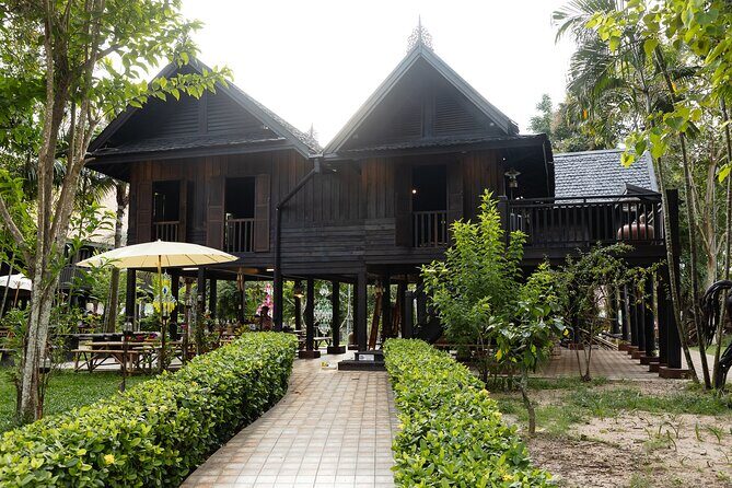 Pattaya Thai Thani Village Experience with Show and Workshop - Key Points