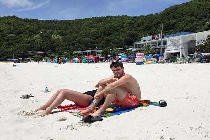 PATTAYA:Coral Island speed boat+Parasailing+Jet Ski+Banana+Snorkeling+Lunch - Key Points