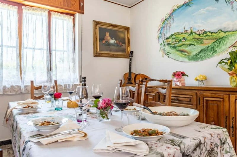 Pavia: Dining Experience at a Local's Home - Who Is This Experience Best For?