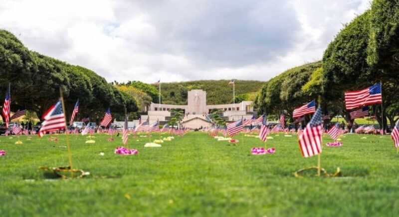 Pearl Harbor Oahu Circle Island Tour - FAQ
