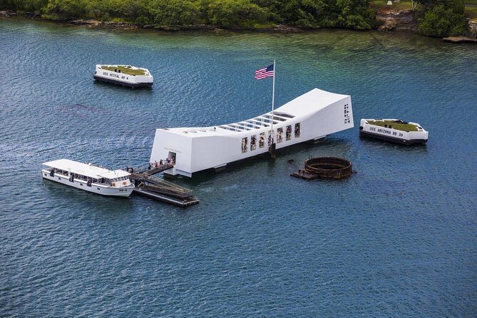 Pearl Harbor USS Arizona & Bowfin Submarine - Meeting Your Expectations