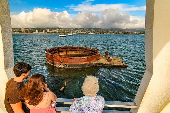 Pearl Harbor: USS Arizona Memorial & USS Missouri Battleship Tour from Waikiki - FAQs