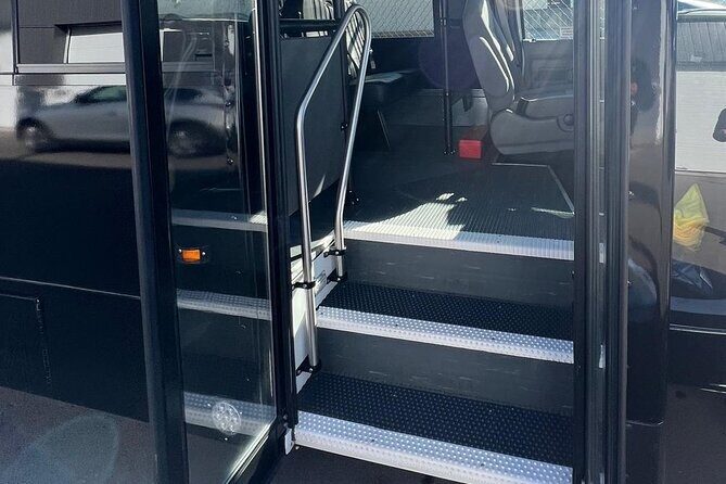 Pearson Airport to Niagara and Vice Versa 24 Passengers Minibus - Introduction