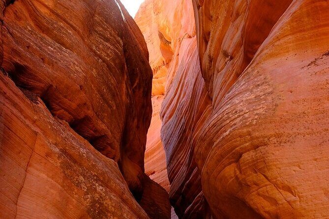 Peekaboo Slot Canyon Jeep Tour - Exploring the Peekaboo Slot Canyon Jeep Tour: An Authentic Utah Adventure