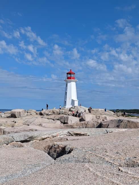 Peggys Cove & Lunenburg + 3 Hidden Gems  Full Day Tour - FAQ