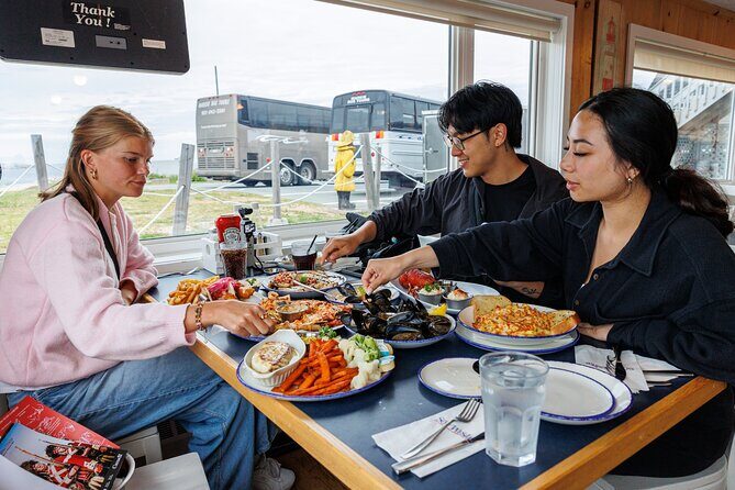 Peggy's Cove Sunset + Halifax Dinner Small Group Night Tour - What Travelers Love Most