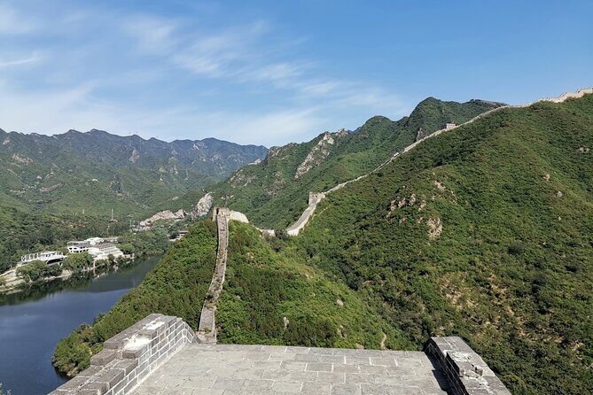 PEK Airport Layover Transfer Service to Lakeside View Huanghuacheng Great Wall - Key Points