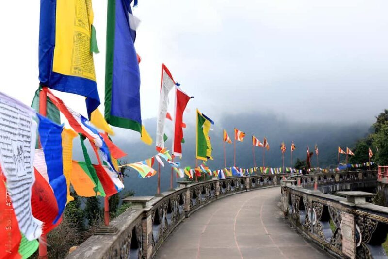 Pelling: Full-Day Guided Sightseeing Tour with Hotel Pickup - Key Points