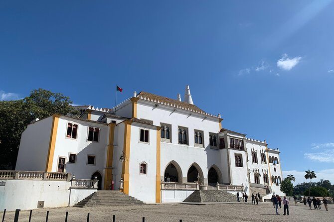 Pena Palace and Park and Vila de Sintra Private Half Day Tour - What the Tour Offers: An In-Depth Look