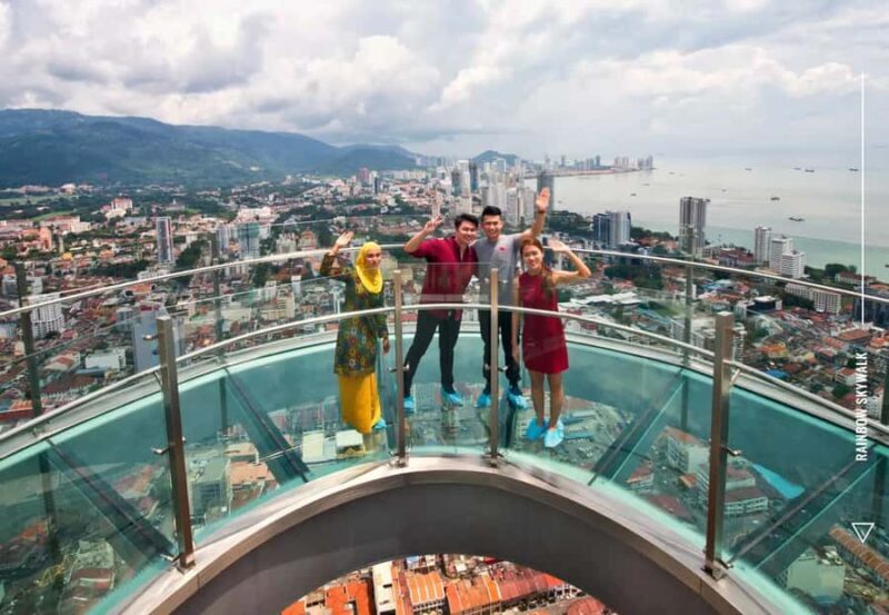 Penang: The Top Penang, Heritage, Food Tasting Walking Tour - Exploring Penang: A City of Contrasts and Flavors