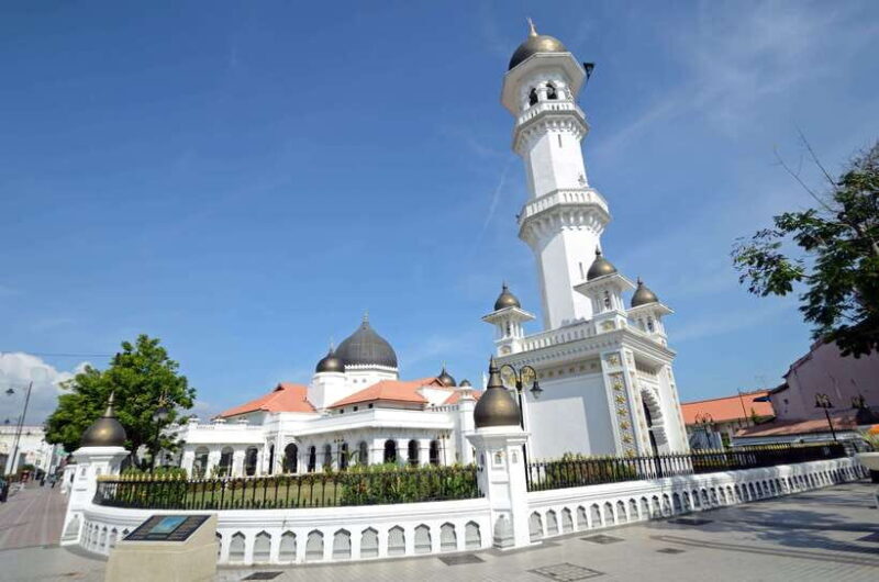 Penang: Trishaw Ride and Hawker Center Food Tour - Exploring the Itinerary: What You Can Expect