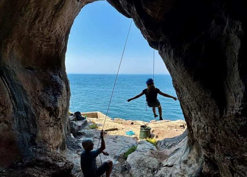 Peniche: Climbing on the beautiful cliffs by the sea. Certified guide. - Introduction: What’s This Climbing Tour All About?