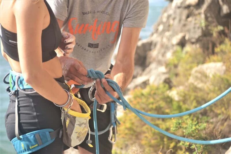 Peniche: Climbing on the beautiful cliffs by the sea. Certified guide. - FAQ