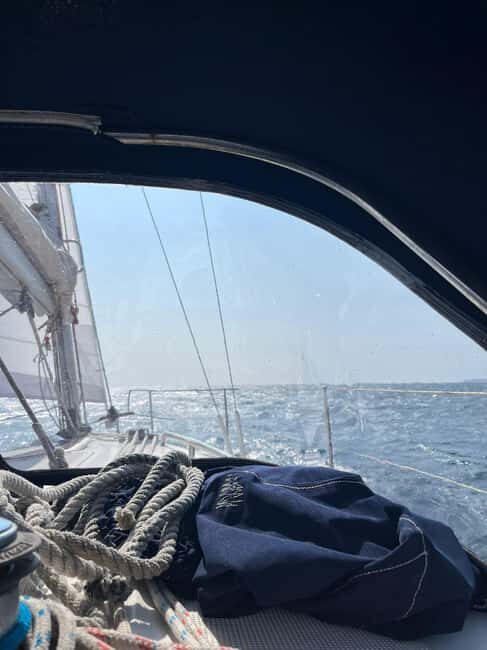 Peniche: Private 3-Hour Sailing Experience Along the Coast - The Itinerary in Detail