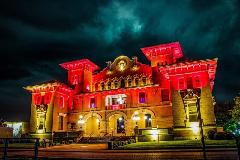 Pensacola Ghost Tours: Perdition, Pirates, & Purgatory - An Honest Look at Pensacola Ghost Tours: Perdition, Pirates, & Purgatory