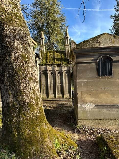Père Lachaise Cemetery Watercolor Postcard Workshop in Paris - Final Thoughts