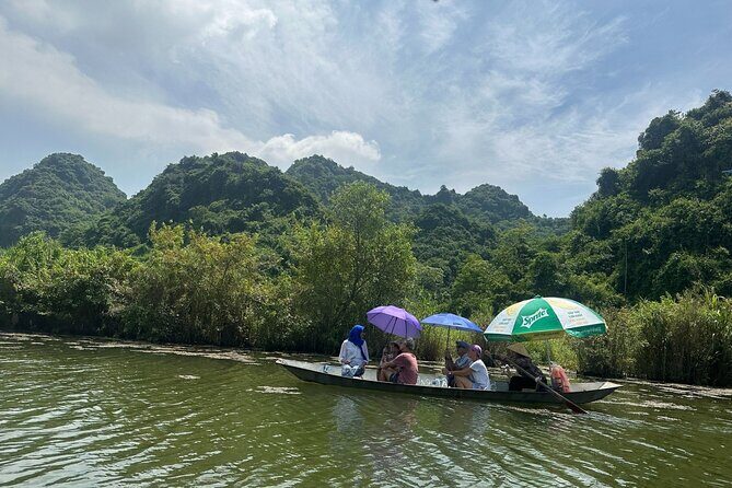 Perfum Pagoda Full Day - FAQs