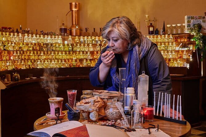 Perfume Masterclass in Florence: Make your Own Personal Fragrance - An Insider Look at the Florence Perfume Masterclass