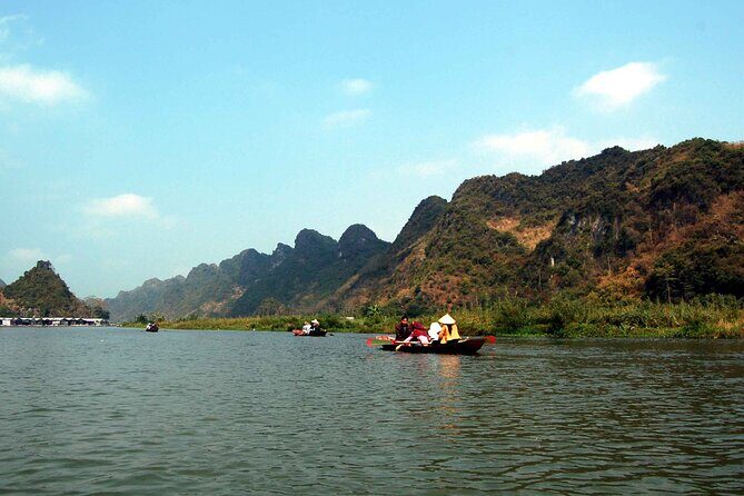 Perfume Pagoda Full Day Guided Tour from Hanoi Old Quarter - Authentic Experiences and Practical Tips