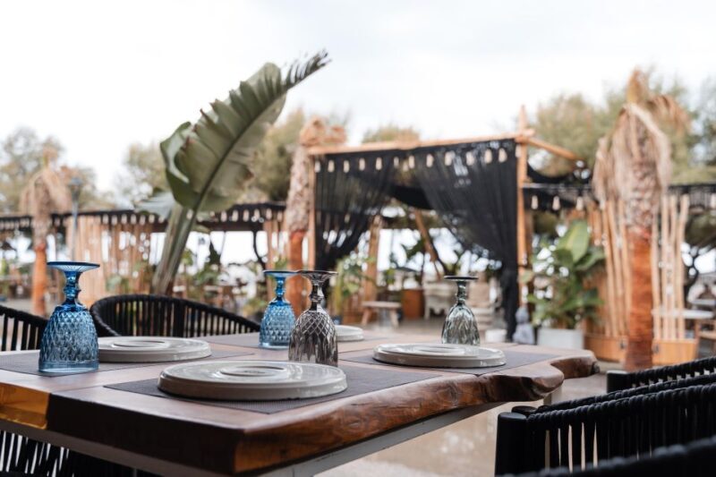 Perivolos Beach: Cooking class FortyOne Bar Restaurant - An Engaging Introduction