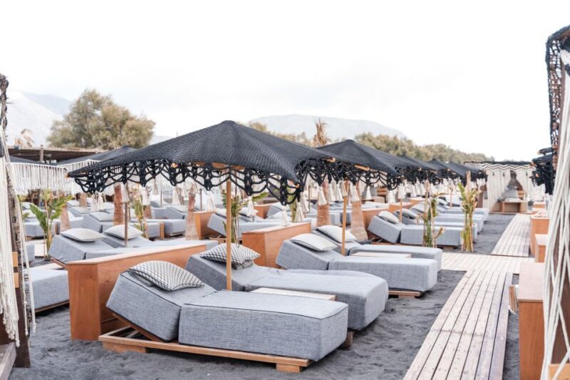 Perivolos Beach: Sun-Bed Experience FortyOne Bar Restaurant - Key Points