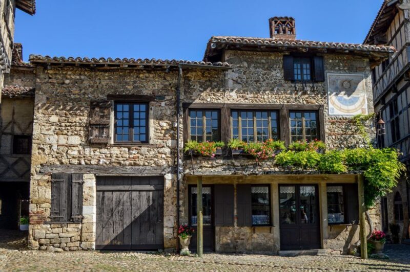 Pérouges: Private Guided Tour of the Medieval Village - Practical Tips