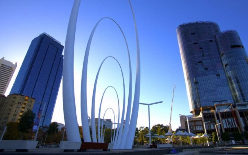 Perth & Fremantle Tour with Scenic Swan River Cruise - Transportation and Group Size: Comfort and Intimacy