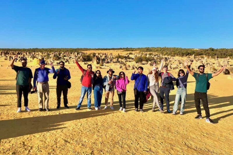 Perth: Pinnacles Desert Lobster Tour with Morning Tea